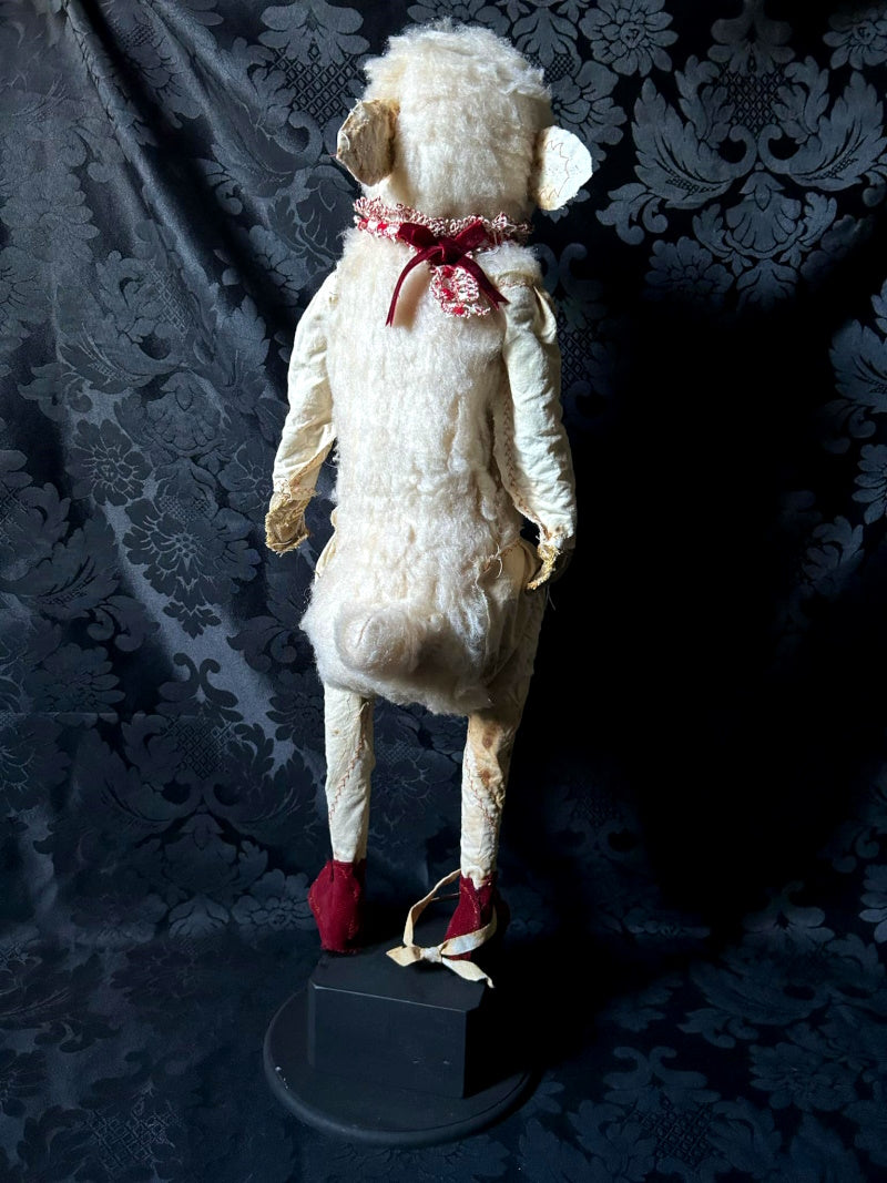 POOK Sheep Sculpture – Hip Hip Decay
